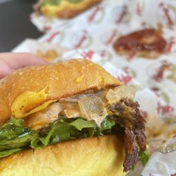 HAMMY’S SMASH BURGERS - 219 Photos & 123 Reviews - 4388 W Shaw Ave ...