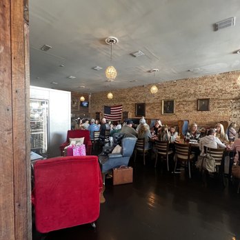 THE AMERICAN - Updated October 2024 - 162 Photos & 140 Reviews - 122 E ...