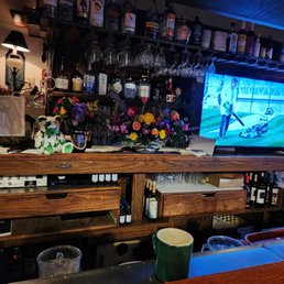 ARTS BAR & GRILL - Updated July 2025 - 213 Photos & 303 Reviews - 3357 ...