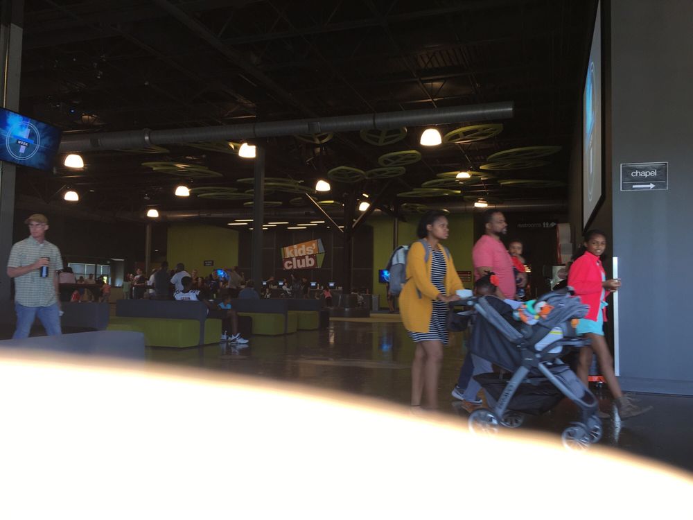 CROSSROADS MASON - 13 Photos - 990 Reading Rd, Mason, Ohio - Churches ...