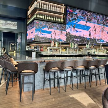 SPORTS ILLUSTRATED CLUBHOUSE - Updated January 2025 - 13 Photos - 3340 ...