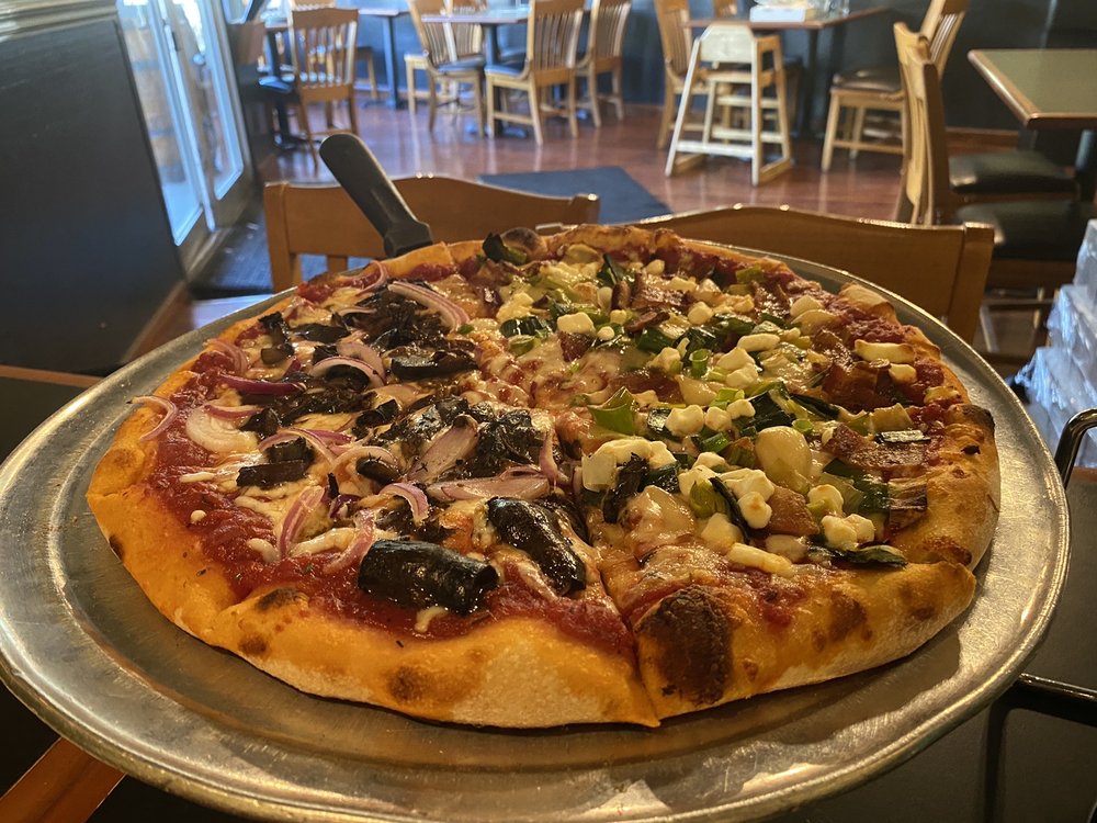 GHIRINGHELLI’S PIZZERIA - Updated December 2025 - 40 Photos & 200 ...