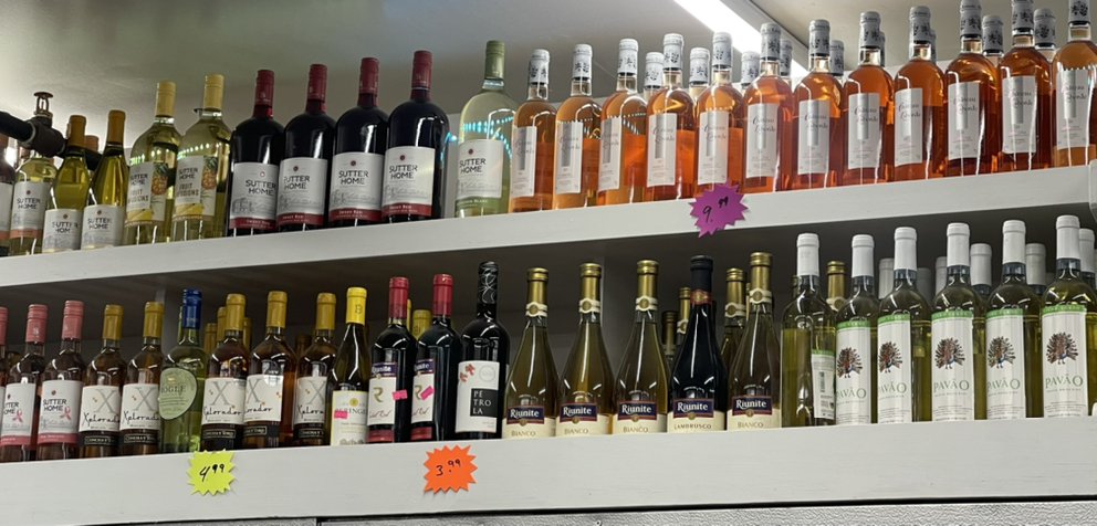 ALEX MARKET & LIQUOR - Updated September 2025 - 10 Photos - 322 Talbot ...