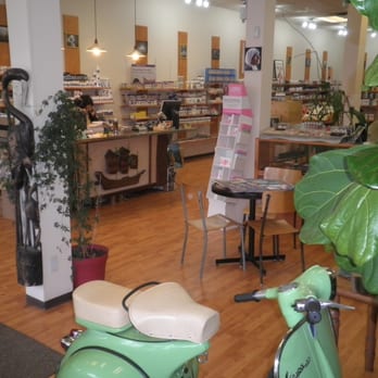 QUIDDITAS - Updated December 2025 - 25 Reviews - 1906 Commercial Drive ...