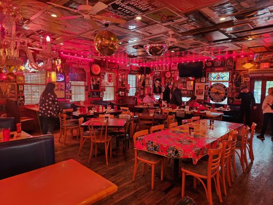 THE RED BAR - Updated July 2025 - 699 Photos & 1077 Reviews - 70 Hotz ...