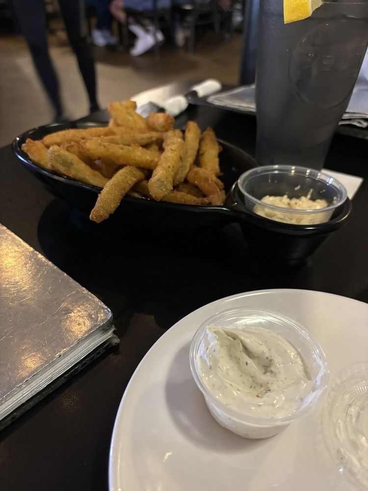 Z PUB & DINER - Updated July 2025 - 89 Photos & 159 Reviews - 2580 ...