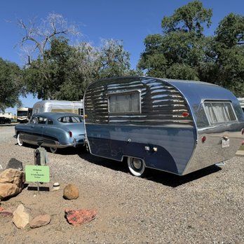 ENCHANTED TRAILS RV PARK & TRADING POST - Updated December 2025 - 75 ...