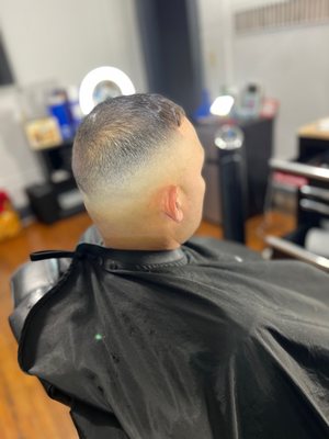 THE LEGENDARY BARBERSHOP - Updated May 2026 - 19 Photos - Springfield ...