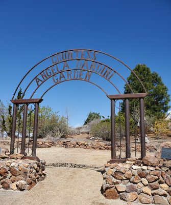 COUNTESS ANGELA DANDINI GARDENS - 19 Photos - 7000 Dandini Blvd, Reno ...