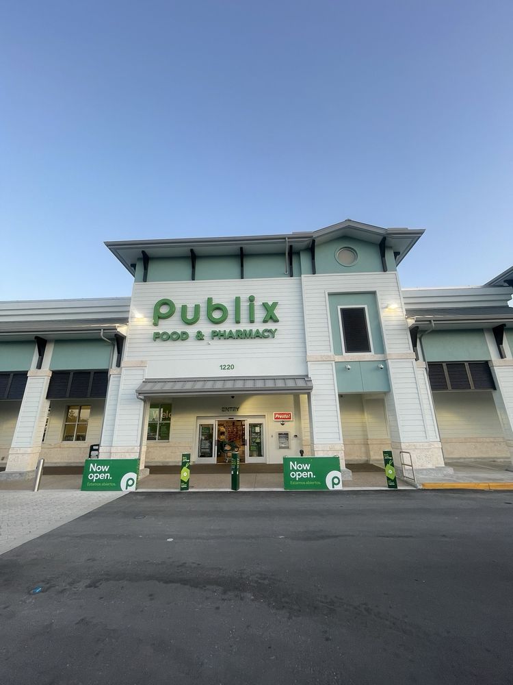 PUBLIX - Updated December 2025 - 1220 Palm Dr, Homestead, Florida ...
