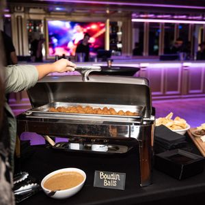 LE ROUX’S ON THE LAKE - 9734 Hayne Blvd, New Orleans, Louisiana - Bars ...