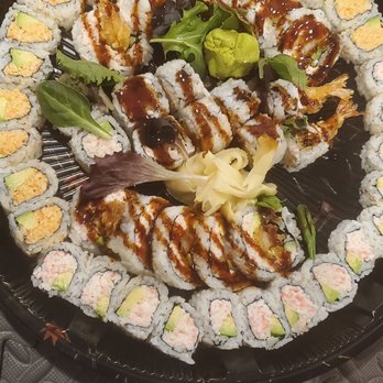 YI SUSHI - Updated May 2024 - 73 Photos & 73 Reviews - 266 Broadway ...