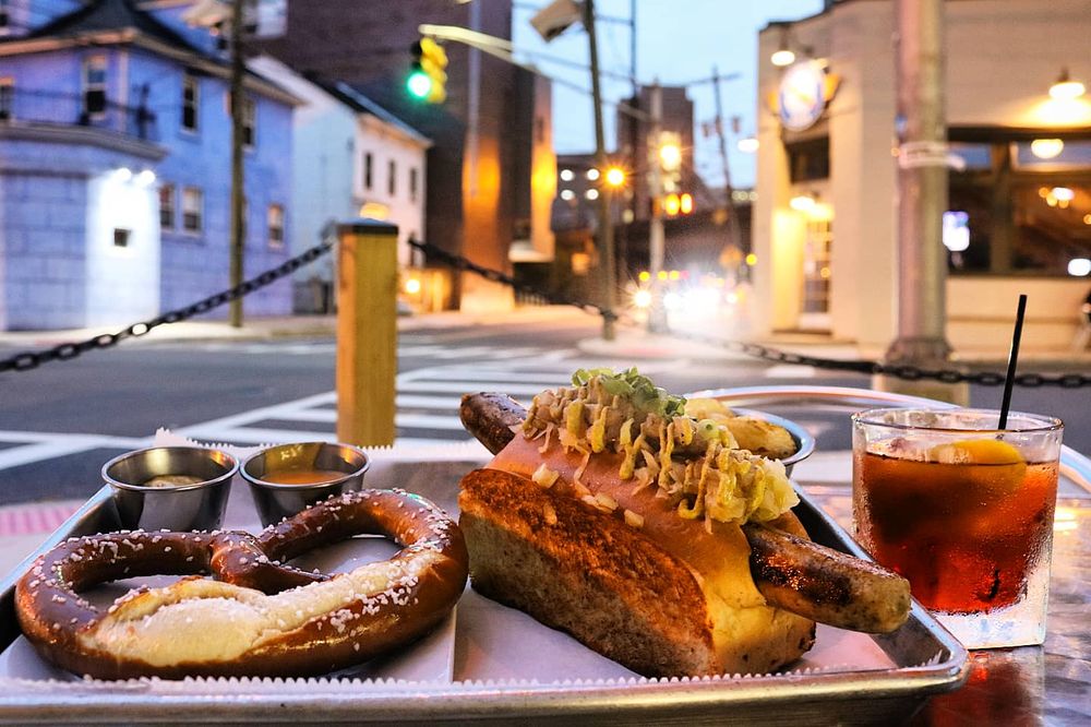 DESTINATION DOGS - Updated August 2024 - 1583 Photos & 1242 Reviews ...