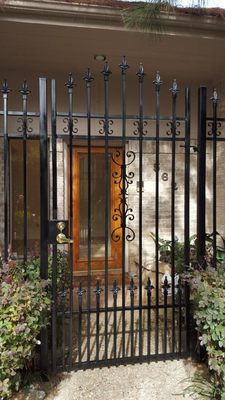 ALEX FENCE COMPANY: RESIDENTIAL GATE & FENCE INSTALLATION - Updated ...