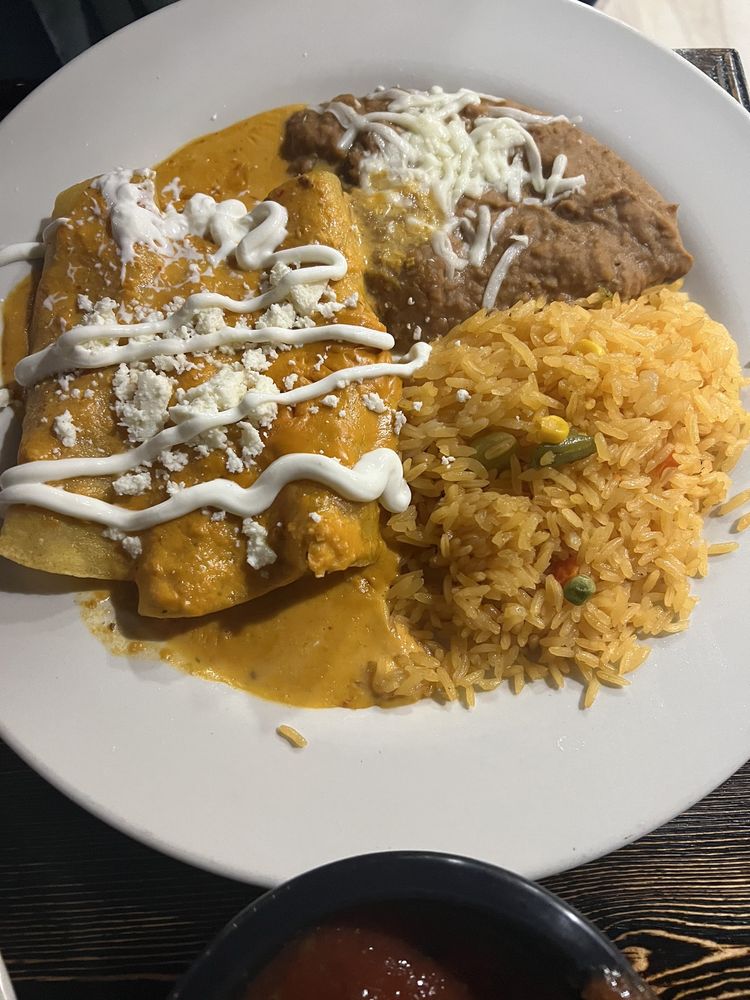 LIL FIESTA - Updated December 2025 - 15 Photos - 1101 S 9th St ...