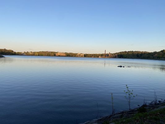 CHESTNUT HILL RESERVOIR - 78 Photos & 75 Reviews - 400 Chestnut Hill ...