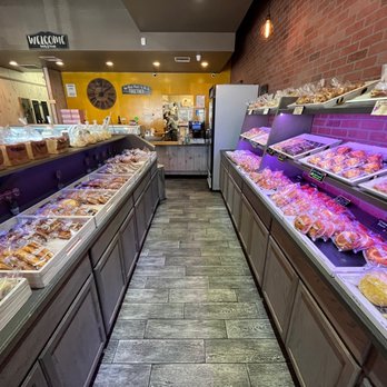 MR BAKERY - Updated June 2025 - 73 Photos & 62 Reviews - 2761 S Parker ...