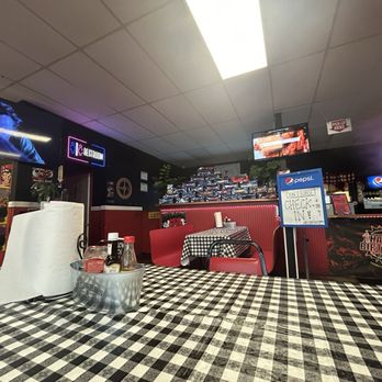 HILLBOYZ WING AND BURGER BAR - Updated December 2025 - 40 Photos & 15 ...