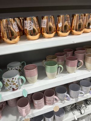 LOT-LESS - Updated December 2025 - 59 Photos & 80 Reviews - 206 W 40th ...