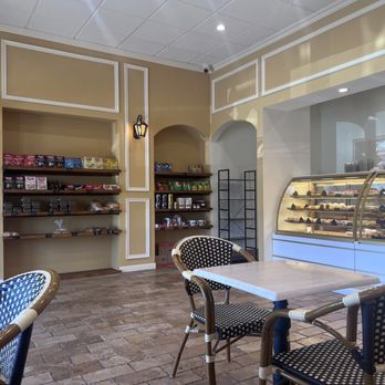 GIO’S BAKERY & CAFE - Updated October 2025 - 48 Photos & 63 Reviews - 711 Foothill Blvd, La ...