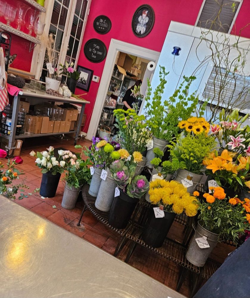 FLORA SAVAGE - Updated December 2025 - 49 Photos & 95 Reviews - 1301 ...