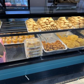 APNA BAZAR - Updated August 2025 - 125 Photos & 67 Reviews - 11173 ...