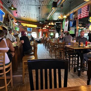 SHAMROCKS GRILL AND PUB - 180 Photos & 306 Reviews - 995 7th St W ...