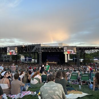 THE PAVILION AT STAR LAKE - Updated September 2024 - 332 Photos & 203 ...