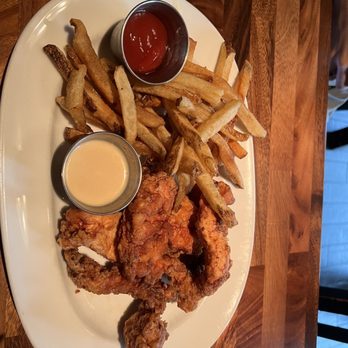 MARLOW’S TAVERN - Updated March 2025 - 323 Photos & 345 Reviews - 2200 ...