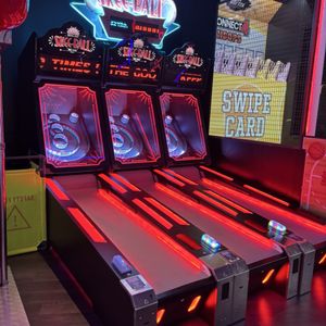 LUCKY SNAKE ARCADE & SPORTS BAR AT SHOWBOAT - Updated January 2026 ...