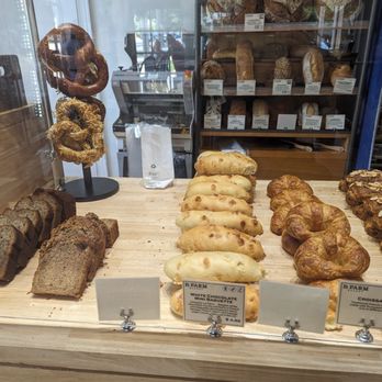 LA FARM BAKERY - Updated December 2025 - 24 Photos & 20 Reviews - 122 ...