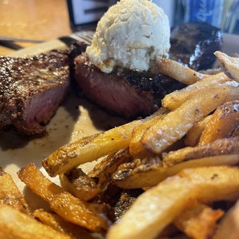 RAFFERTYS RESTAURANT & BAR - Updated June 2024 - 85 Photos & 152 ...