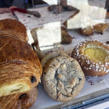 MOULIN - Updated September 2024 - 3211 Photos & 1550 Reviews - 1000 ...