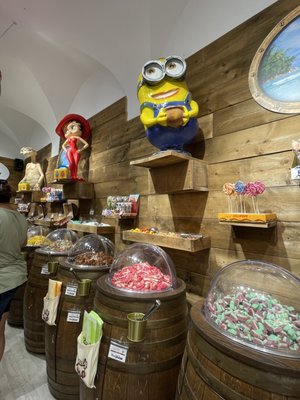 CANDY LISA - Updated October 2025 - Via dei Pastini 21, Roma, Italy ...