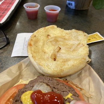 ROBERTS FROZEN CUSTARD - Updated December 2025 - 54 Photos & 121 ...