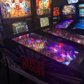 POCKETEER BILLIARDS AND BAR - Updated September 2024 - 218 Photos & 34 ...