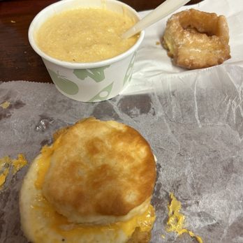 THOMAS DONUT & SNACK SHOP - Updated June 2024 - 558 Photos & 849 ...