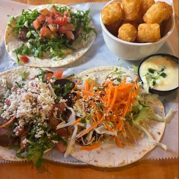 TAQUERIA TSUNAMI - Updated December 2024 - 637 Photos & 1058 Reviews ...