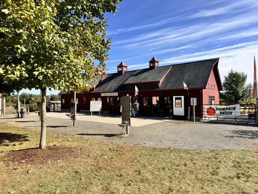 TOUGAS FAMILY FARM - Updated January 2026 - 392 Photos & 210 Reviews ...