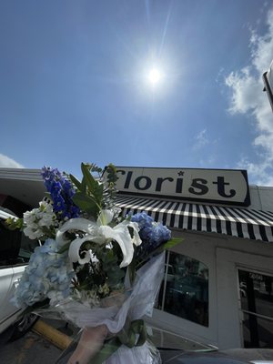 MOCKINGBIRD FLORIST - Updated December 2025 - 77 Photos & 111 Reviews ...