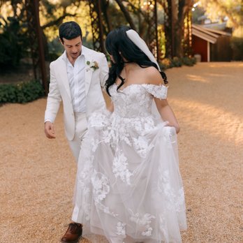 DANTELLA BRIDAL & TAILORING - Updated September 2024 - 556 Photos & 372 ...