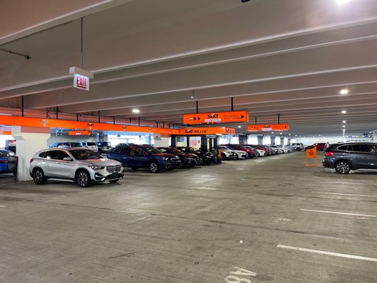 SIXT RENT A CAR - 13 Photos & 150 Reviews - 10255 W Zemke Blvd, Chicago ...