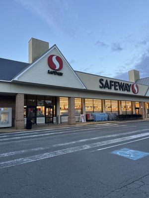 SAFEWAY - Updated August 2025 - 24 Photos & 50 Reviews - 7397 Lee Hwy ...
