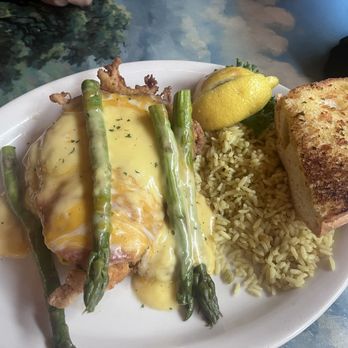 AJ SPURS SALOON & DINING HALL - Updated July 2024 - 441 Photos & 583 ...