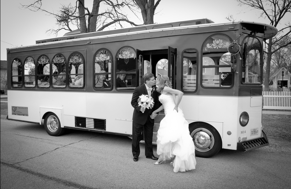 ROYAL TROLLEY - Updated October 2024 - 11 Photos - 3541 N Kenton Ave ...