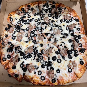 EDGEWATER PIZZA - Updated May 2025 - 144 Photos & 177 Reviews - 26011 ...