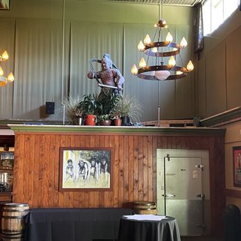 MCMENAMINS TAVERN ON THE SQUARE - Updated December 2025 - 332 Photos ...