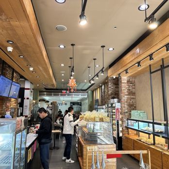 MAXIN BAKERY - Updated January 2026 - 130 Photos & 74 Reviews - 40-06 ...