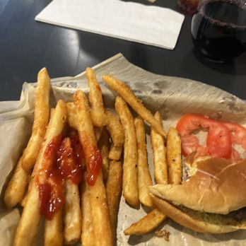 TAVERN BY SPRING HOUSE BREWING - Updated March 2025 - 107 Photos & 52 ...