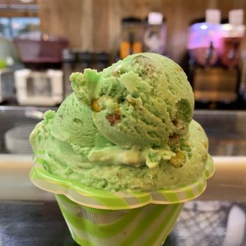 SHATILA BAKERY - DEARBORN - Updated July 2024 - 1077 Photos & 829 ...